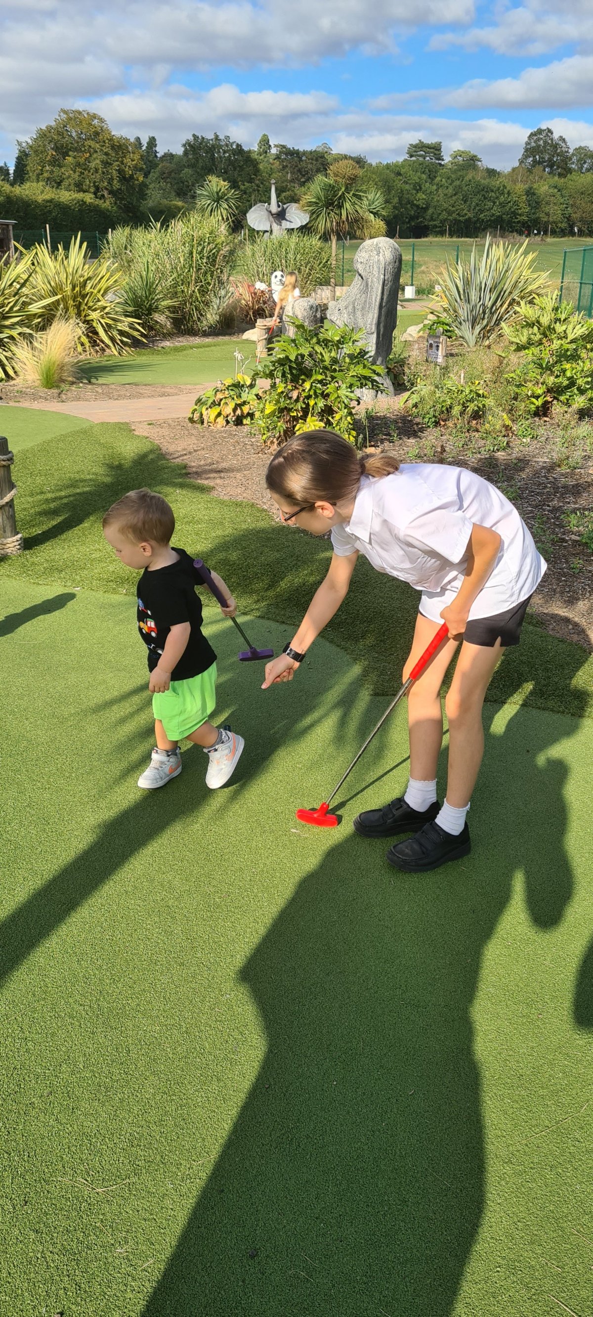 Ravenmeadow Jungle Safari Golf Worcester - Its Me Chrissy J